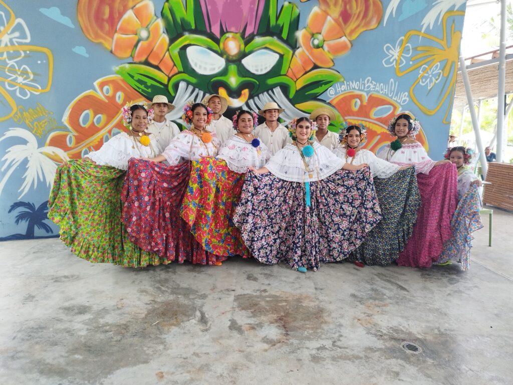 Antón está preparado para El Festival del Toro Guapo - Destinypty