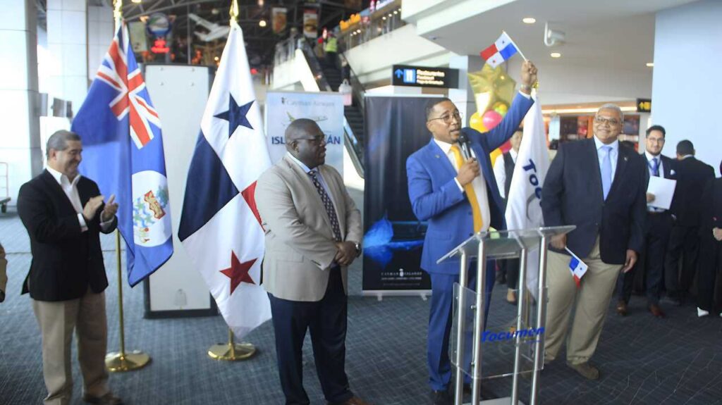 Cayman Airways inicia vuelos directos a Panamá - Destinypty